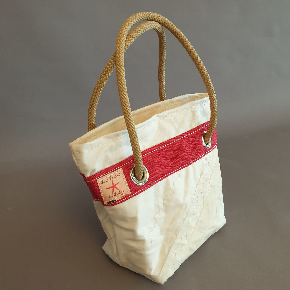small handbag made of recycled sailcloth les toiles du large - Les Toiles du Large