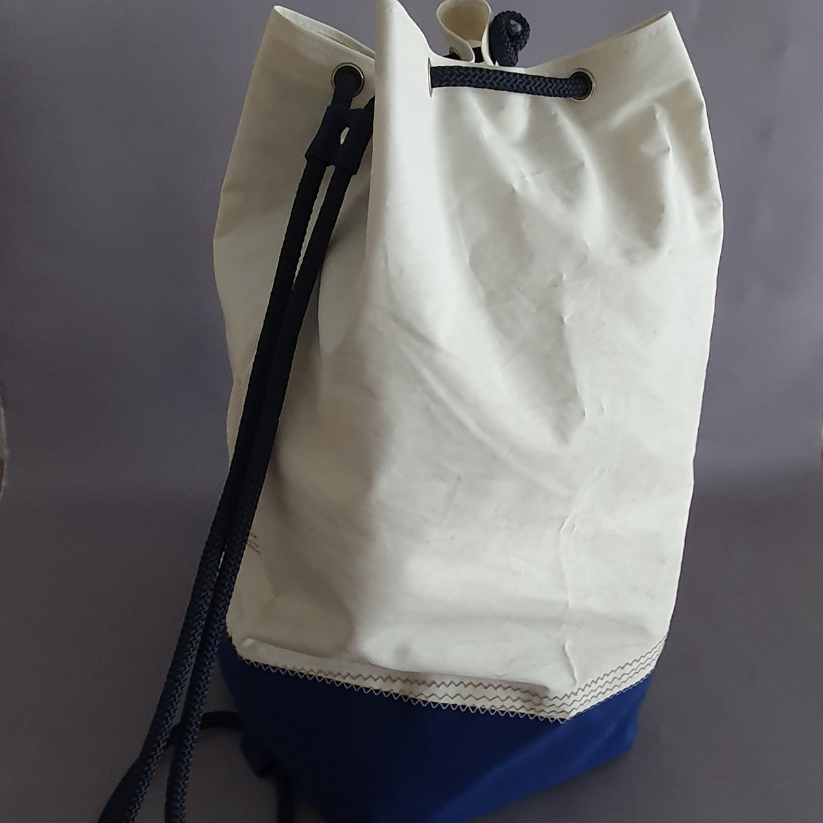 Sac marin balluchon en voile de bateau recyclée - fabriqué en France ...